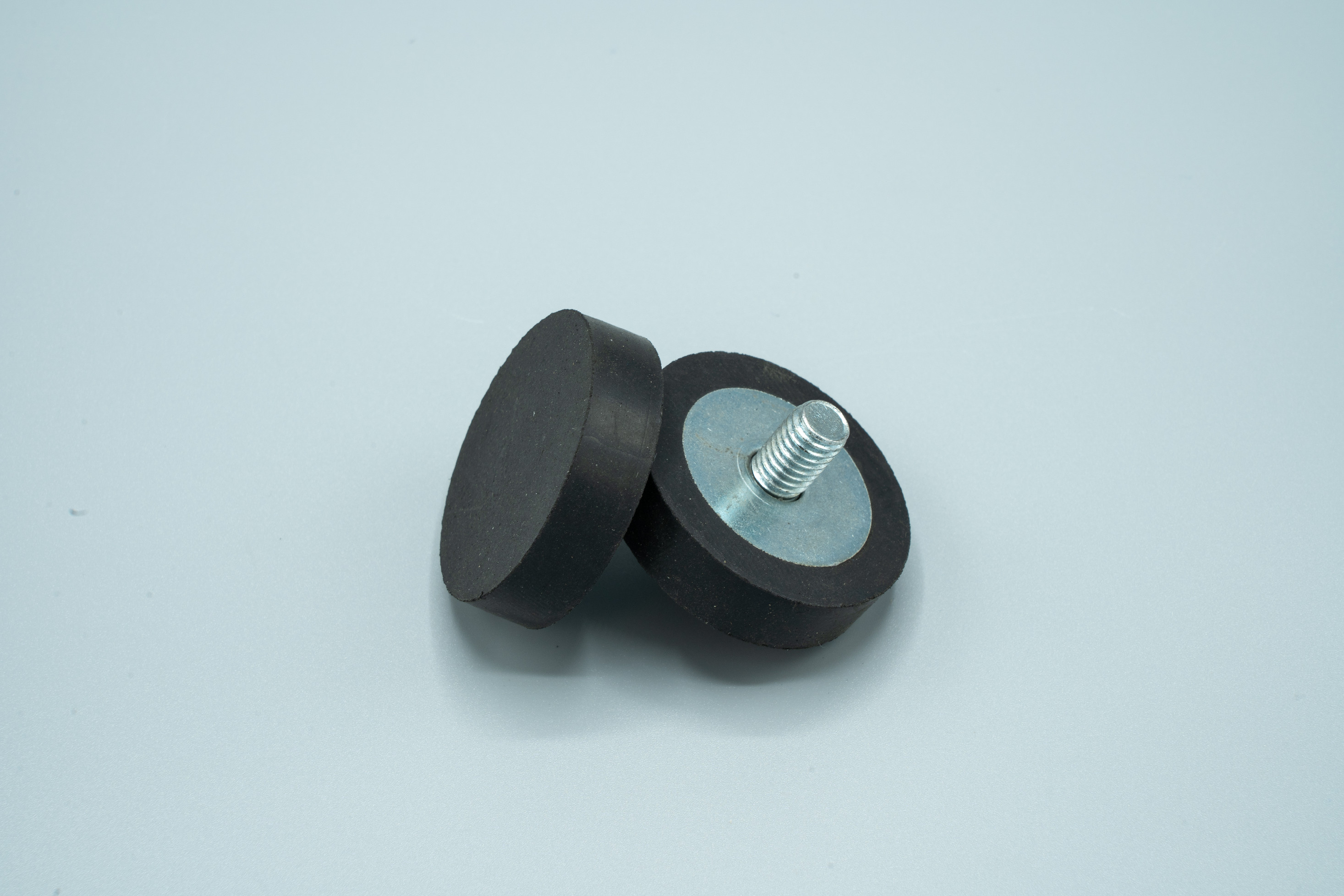 Doraz gumový 40x10 mm, M8 - PAVLŮ - Complex, s.r.o.