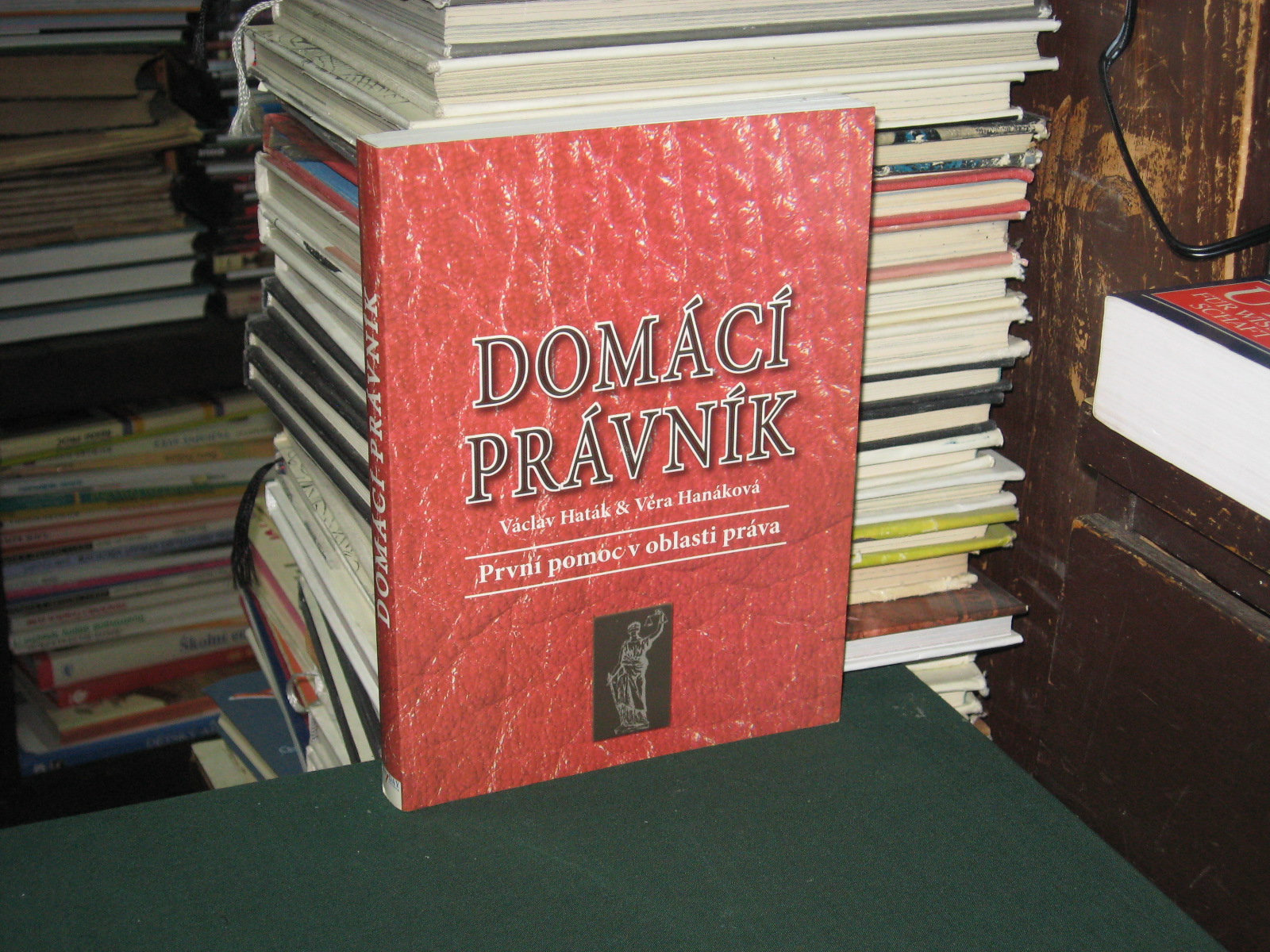 Domácí právník - Antikvariát Smíchov
