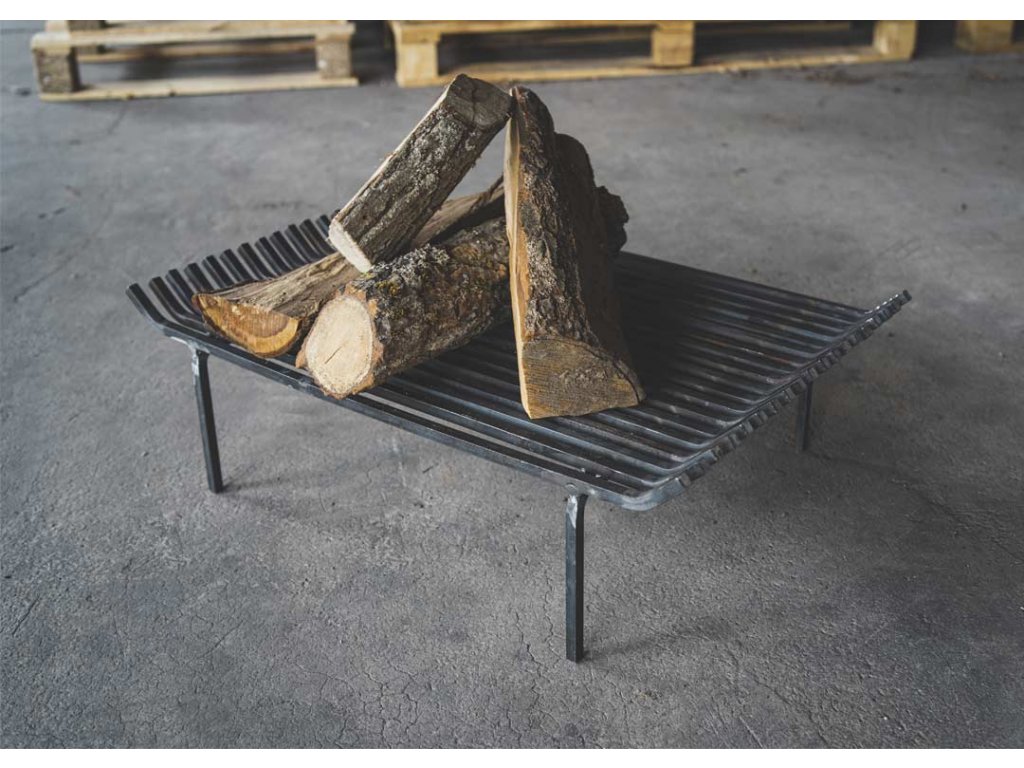 Kovaný rošt do ohniště - základní | ARKEN.CZ