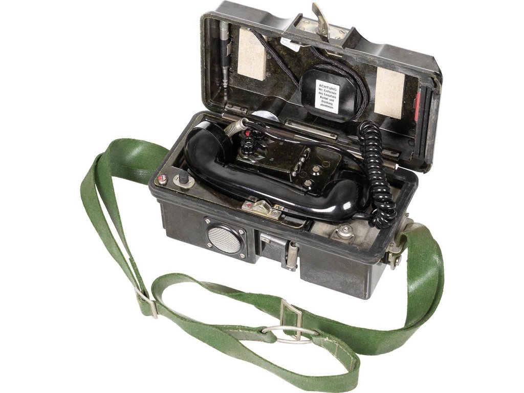Poľný telefón FF 63 M s príslušenstvom RFT® Feldfernsprecher DDR NVA ...