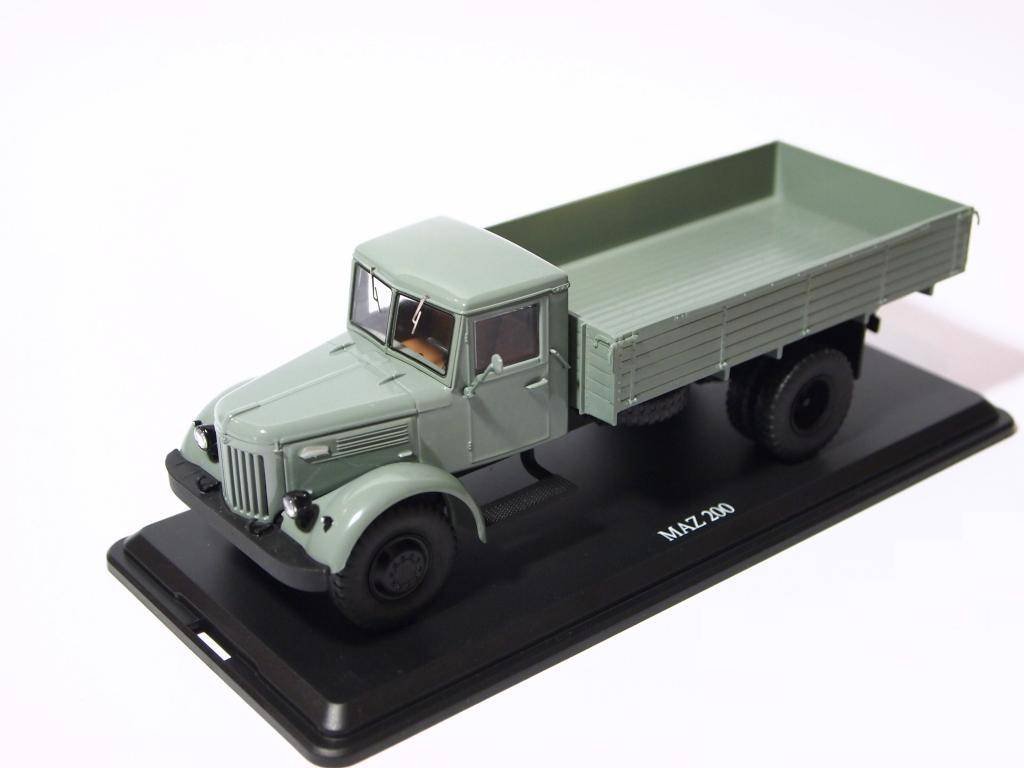 MAZ 200 1:43 SSM - Start Scale Models - Automodels.cz