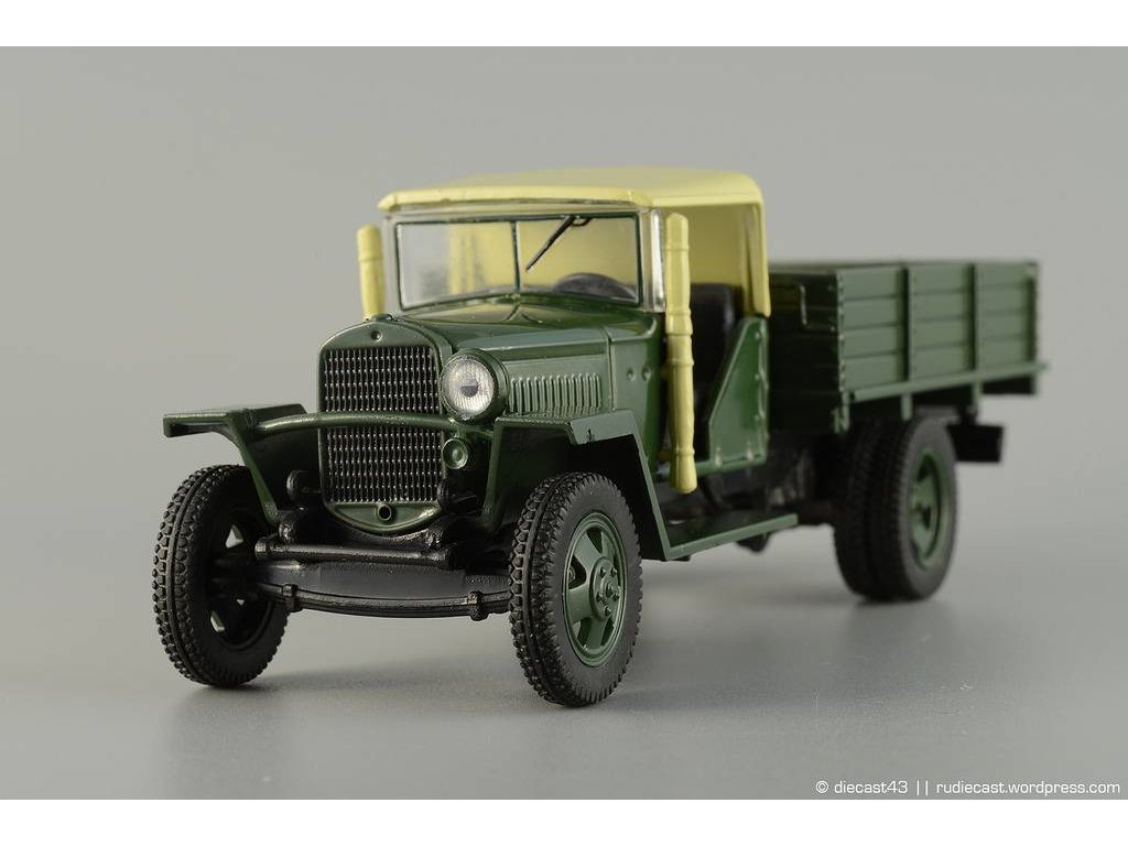 GAZ MM 1:43 - Kultovní auta SSSR časopis s modelem #219 - Automodels.cz