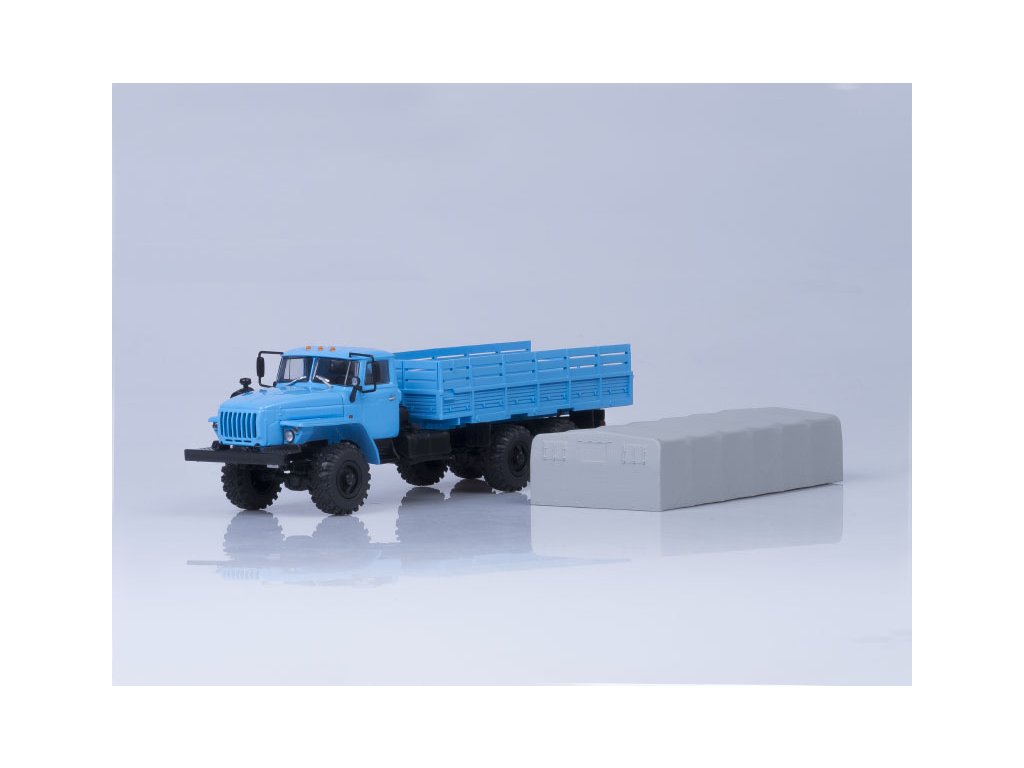 URAL-4320-0911 1:43 - Avtoistoria - Automodels.cz