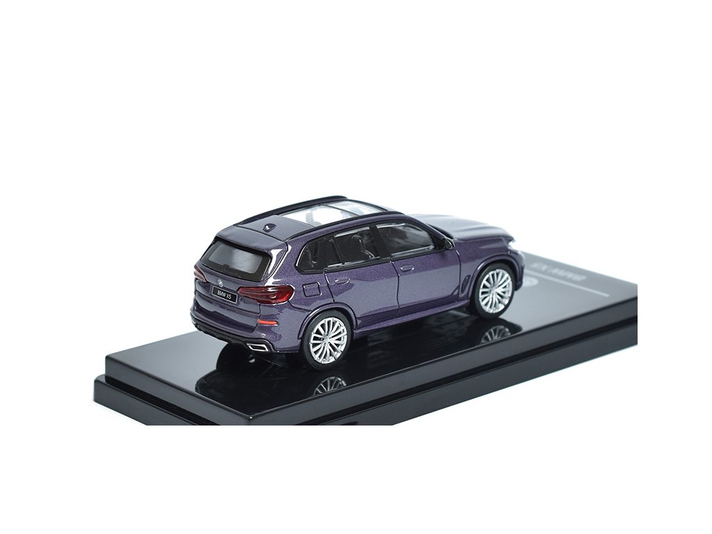 BMW X5 2018 1:64 - PARAGON Models - Automodels.cz