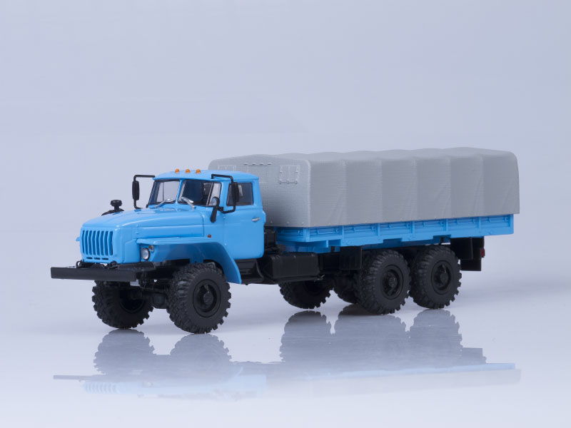 URAL-4320-0911 1:43 - Avtoistoria - Automodels.cz