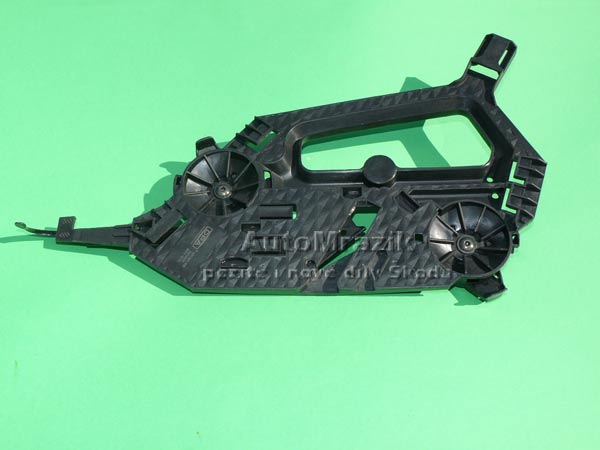 Držák, deska světlometu Octavia II levá - AUTOMRAZIK pro vozy Škoda