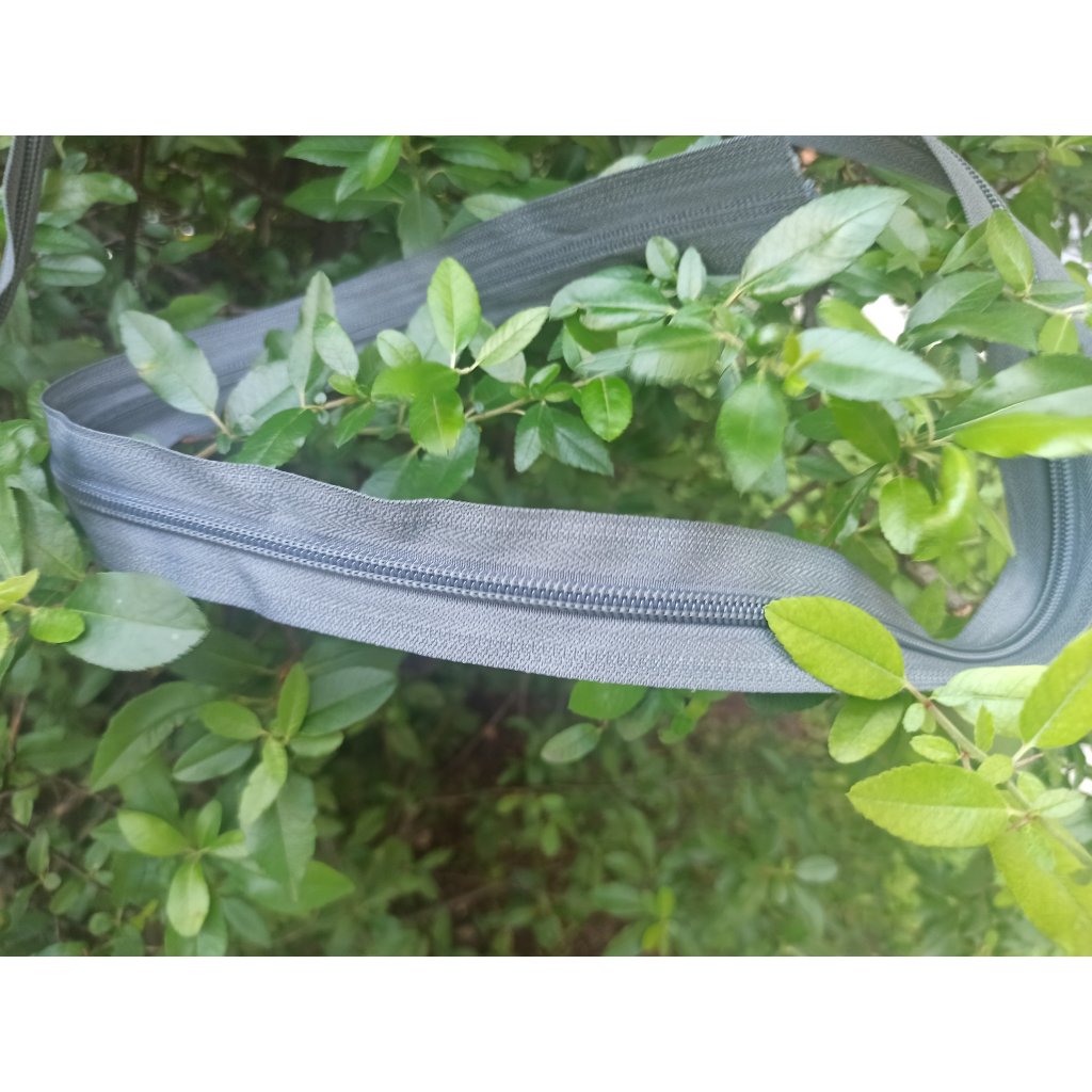 0-5-m-nekone-n-spir-lov-zip-ykk-metr-ed-biaska-cz