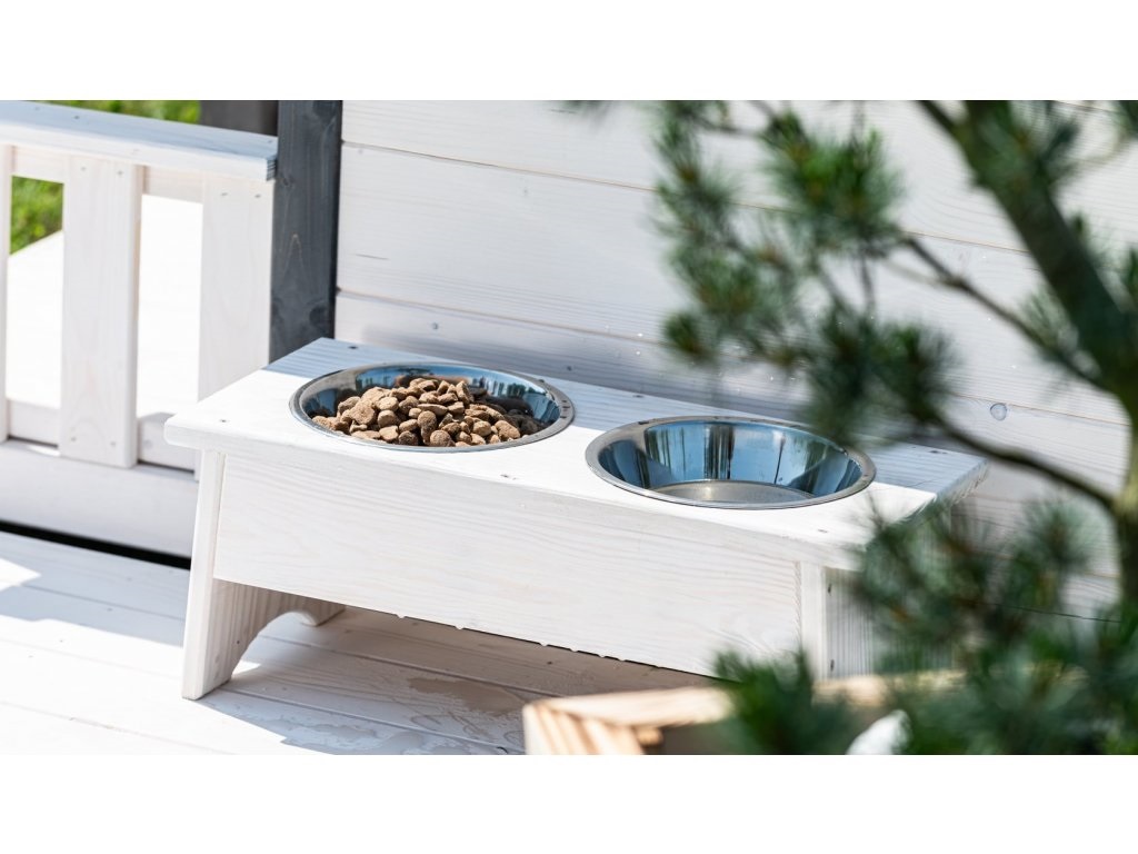 Drevená miska pre psa