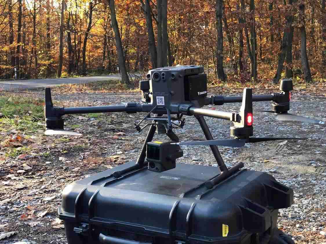 Vše o DJI bateriích do dronu a jak na jejich výměnu u dronu DJI M300 ...