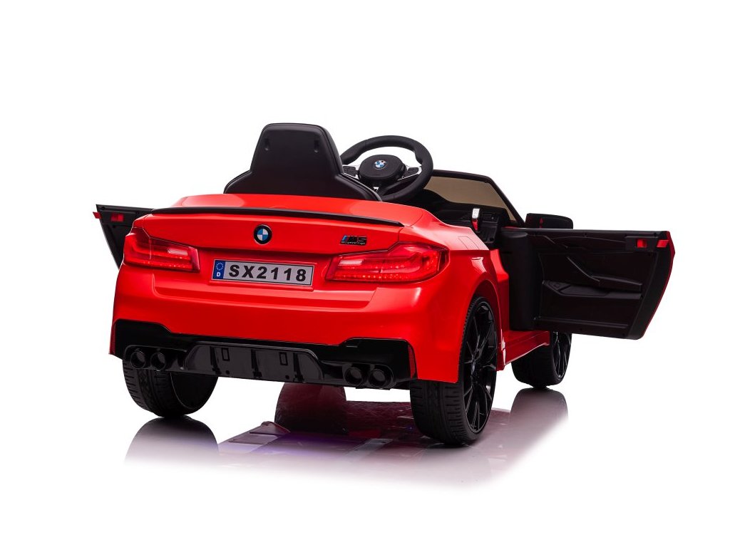 Elektrické autíčko BMW M5 lakované červené - ElektrickéAutíčko.cz