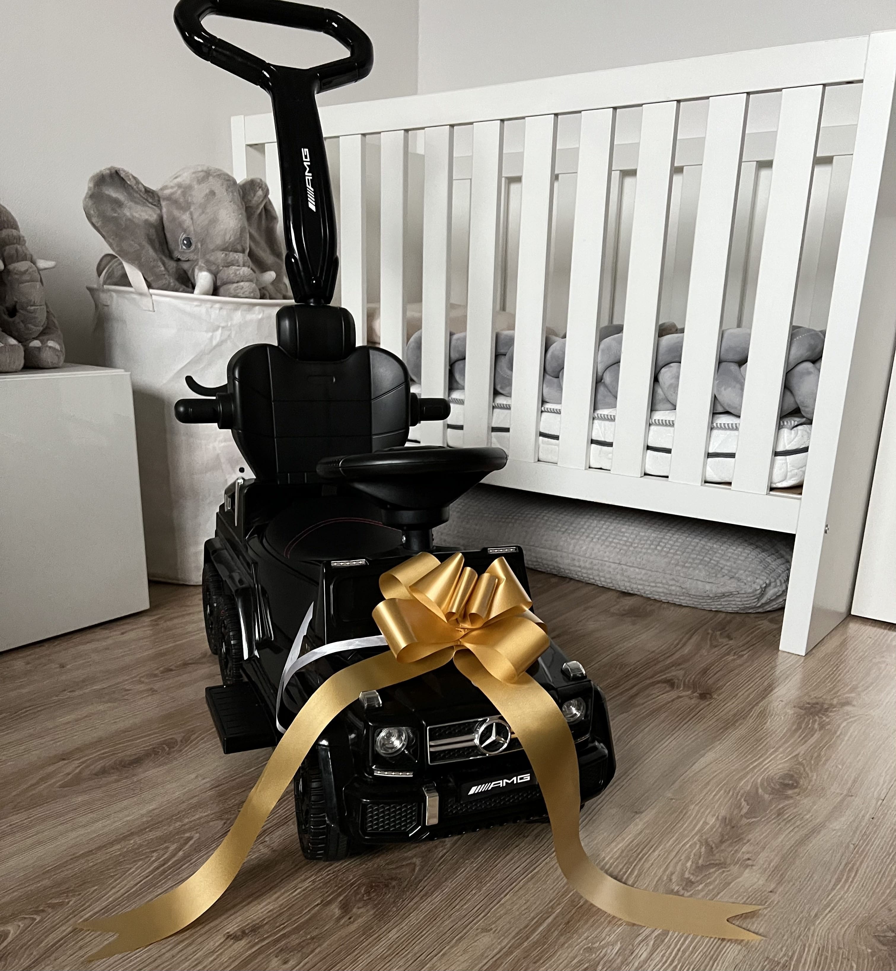 Mašle na elektrické autíčko pro děti zlatá - ElektrickéAutíčko.cz