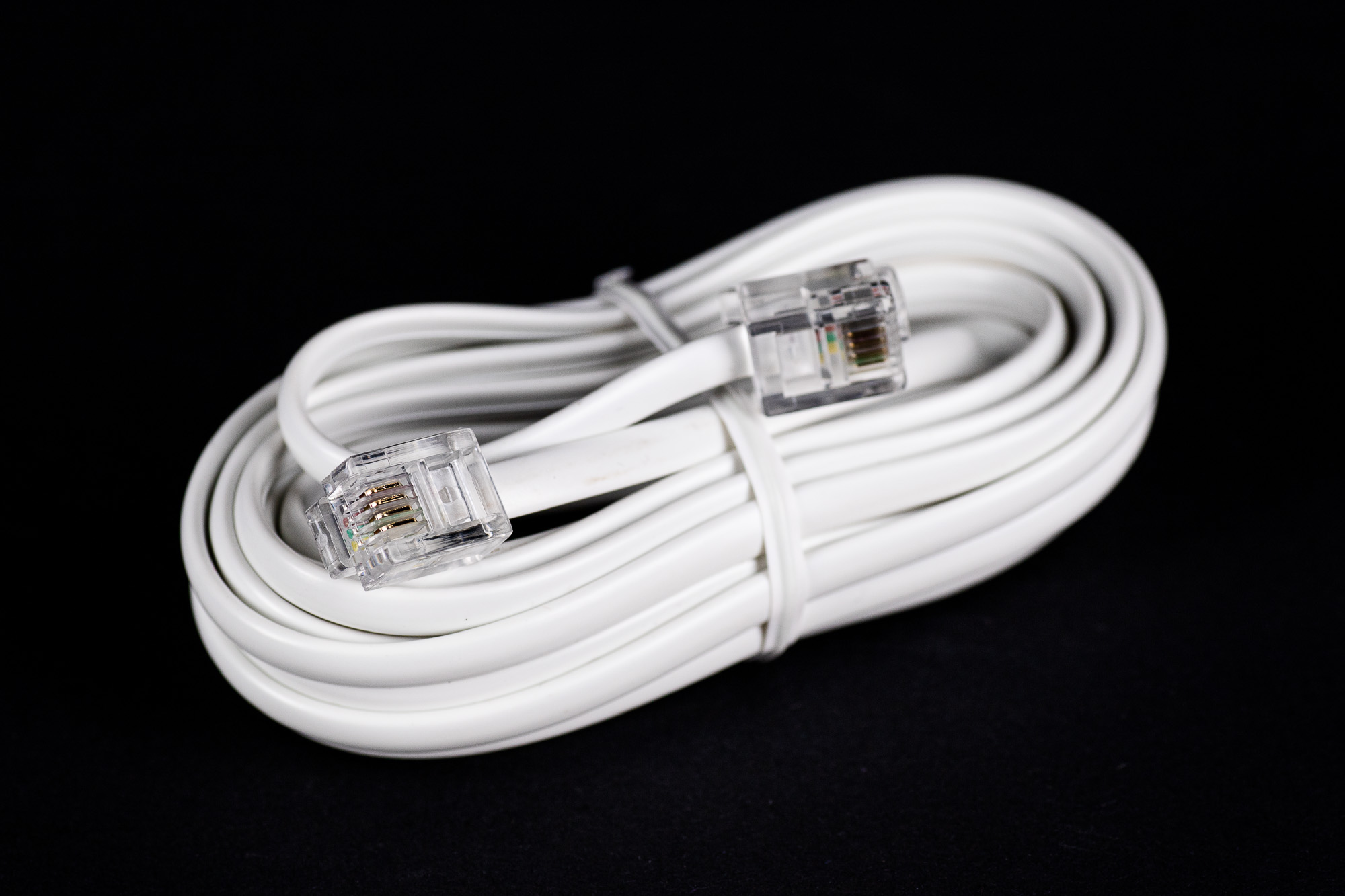 Telefónny kábel RJ11 biely 3m | ElektroAntoš.sk