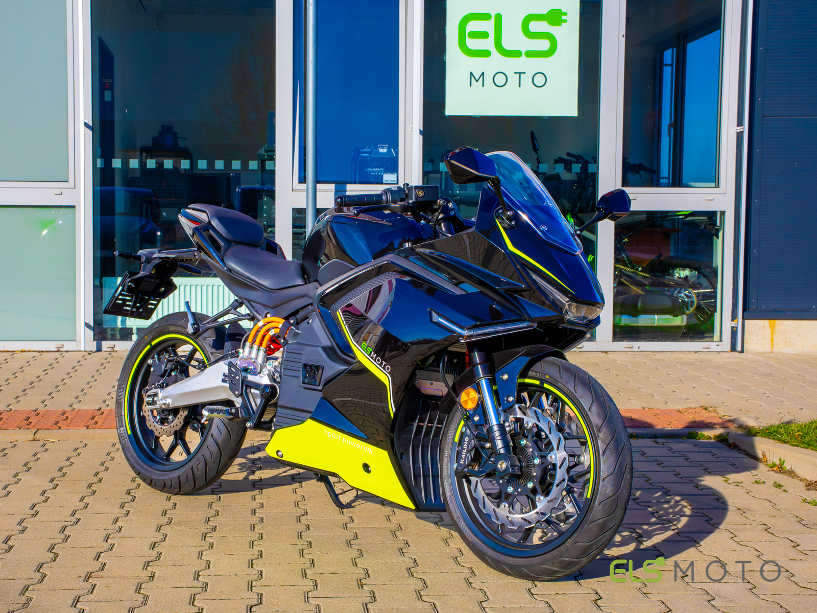 Elektromotorka ELS MOTO eR3, výkon 30 KW, 515 Nm, 160 km/hod, černá - els-moto.cz