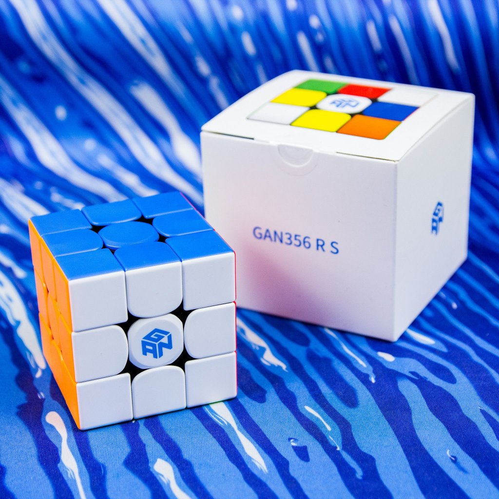 Rubikova kostka 3x3x3 Gans 356 RS na speedcubing