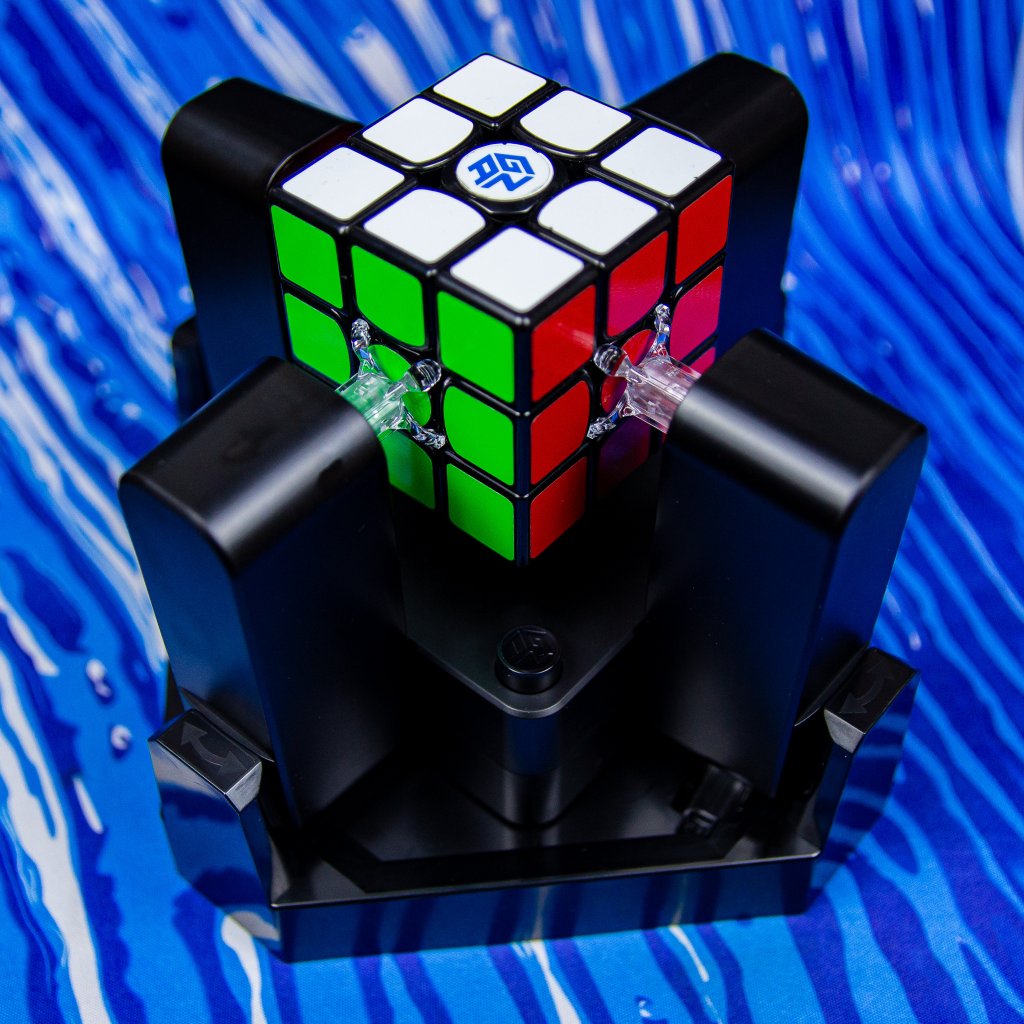 GAN Robot elektronický robot na skládání rubikovy kostky