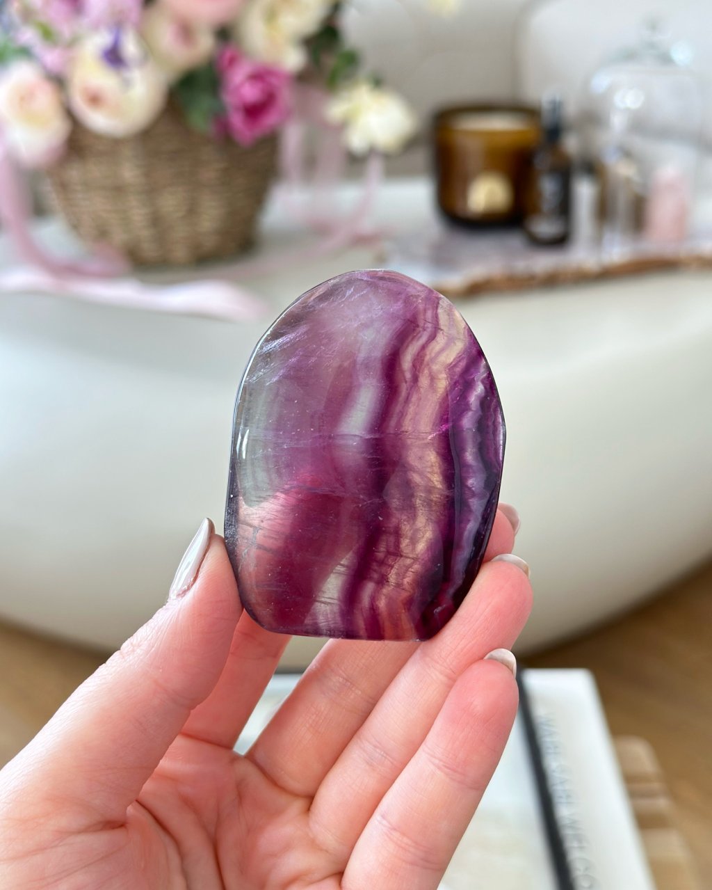 Fluorit broušený freeform 96g - Gaia Crystal