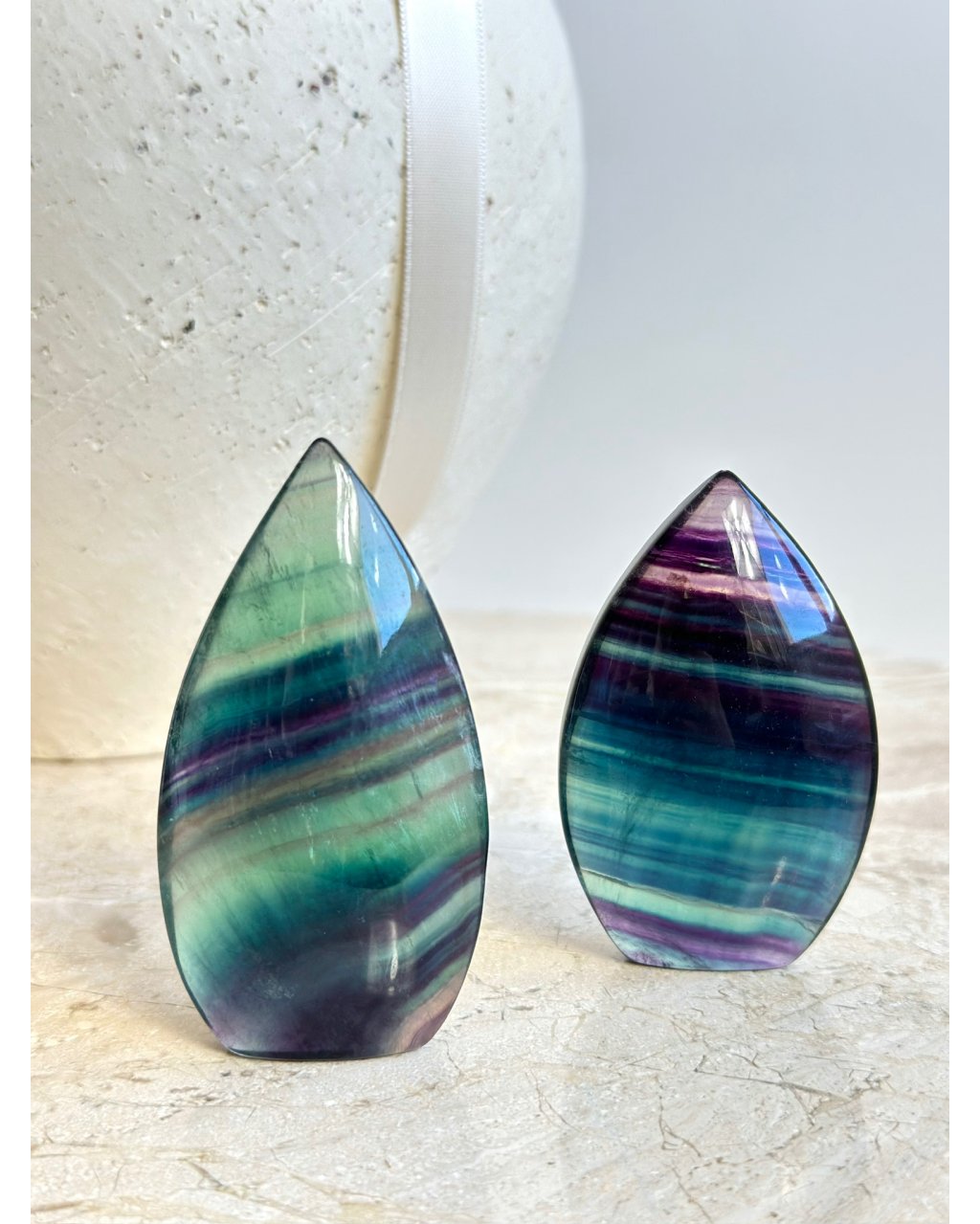 Fluorit broušený freeform 118g - Gaia Crystal