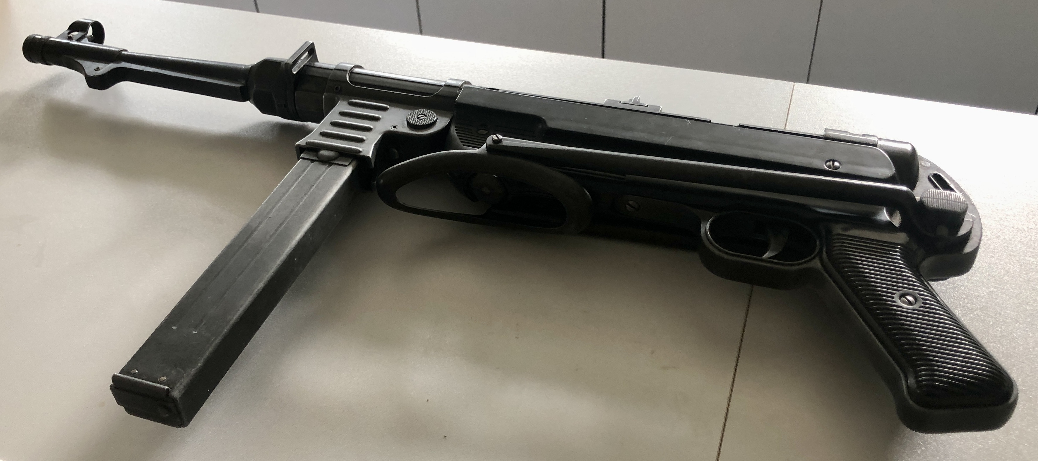 Německý samopal MP40 (SEMI auto) - Prodej zbraní - Guns4U, spol. s r.o.
