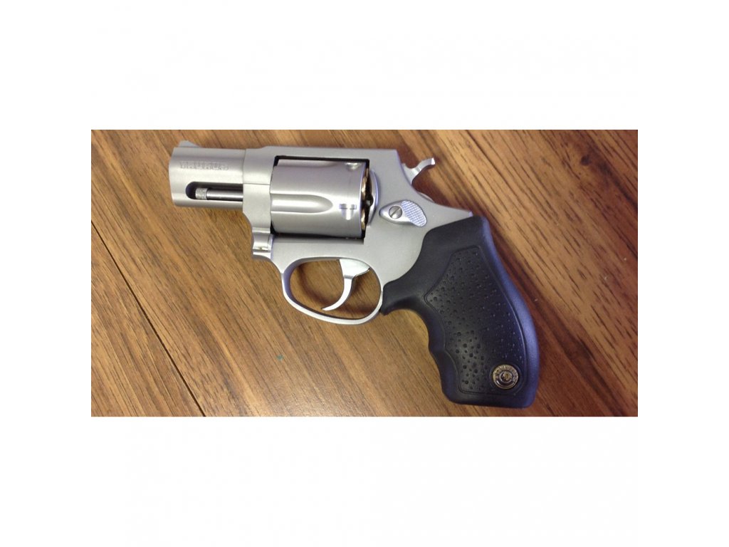 Revolver TAURUS 605 STS .357 mag - Kaliber SP s.r.o.