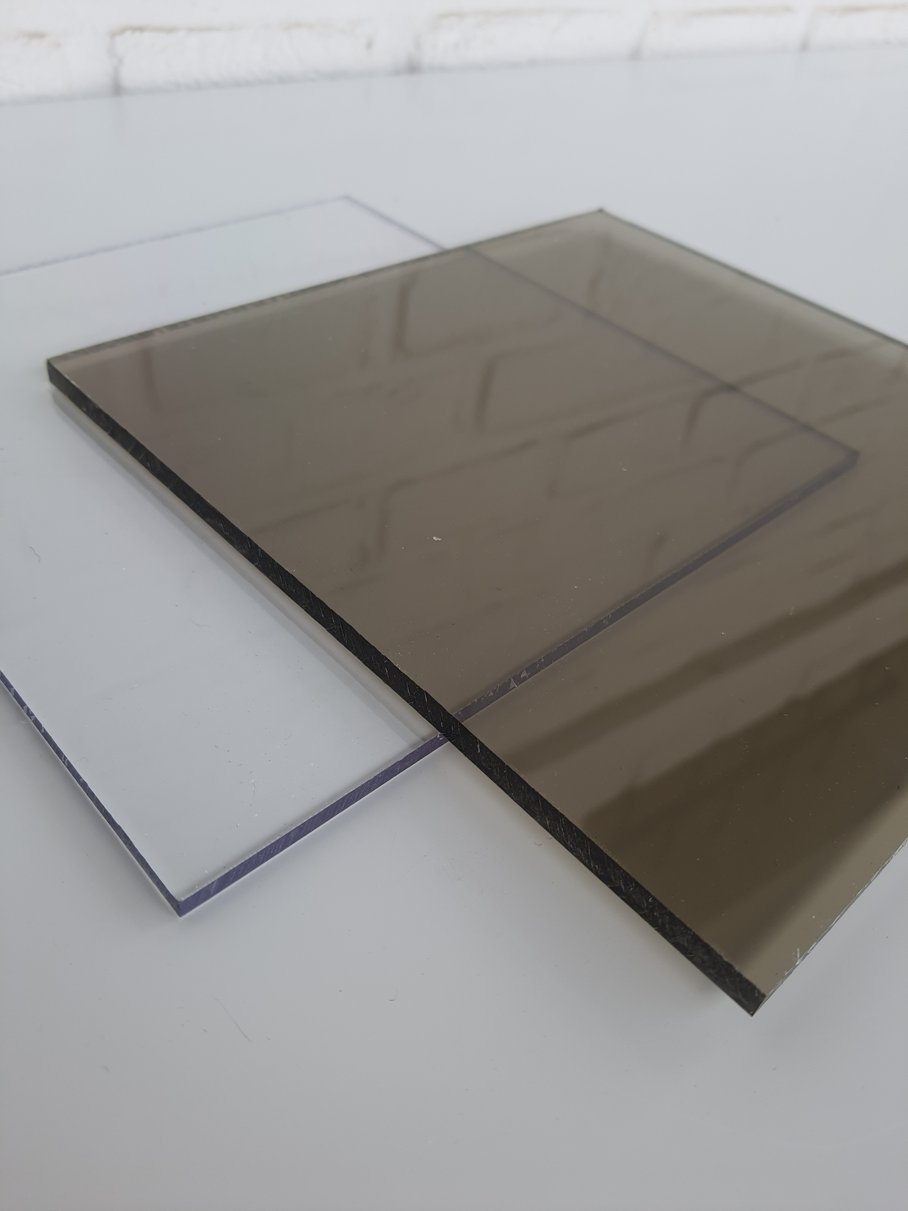 plný polykarbonát 4mm od 1014 Kč s DPH/m2 - KJK servis - e-Shop