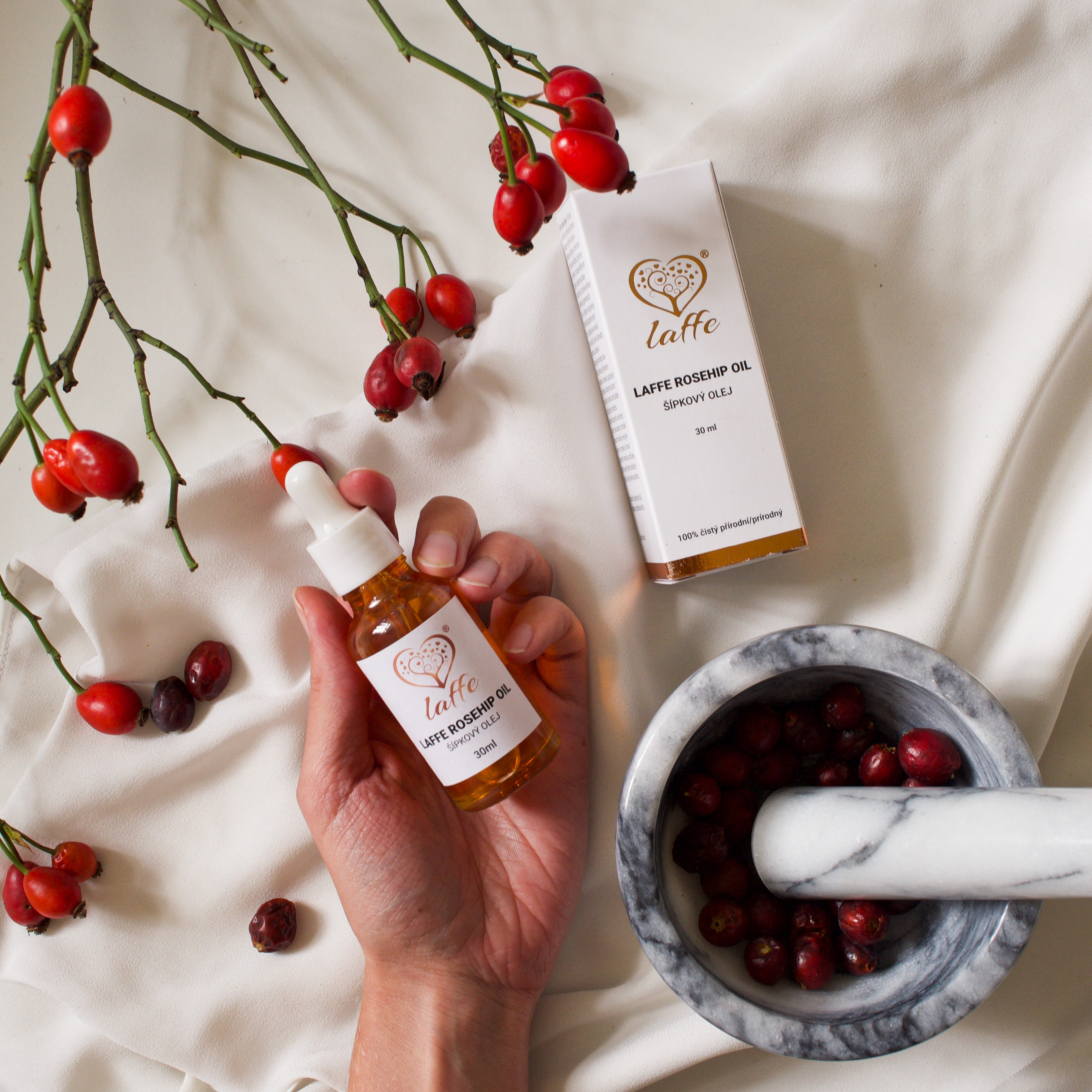 Šípkový olej ROSEHIP OIL 30 ml - COOPERATIVE družstvo company