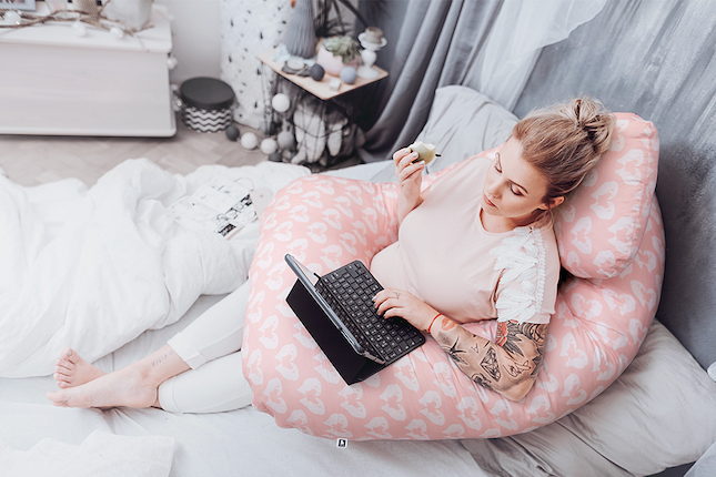 Český těhotenský a kojicí polštář Alice | Milkie.cz