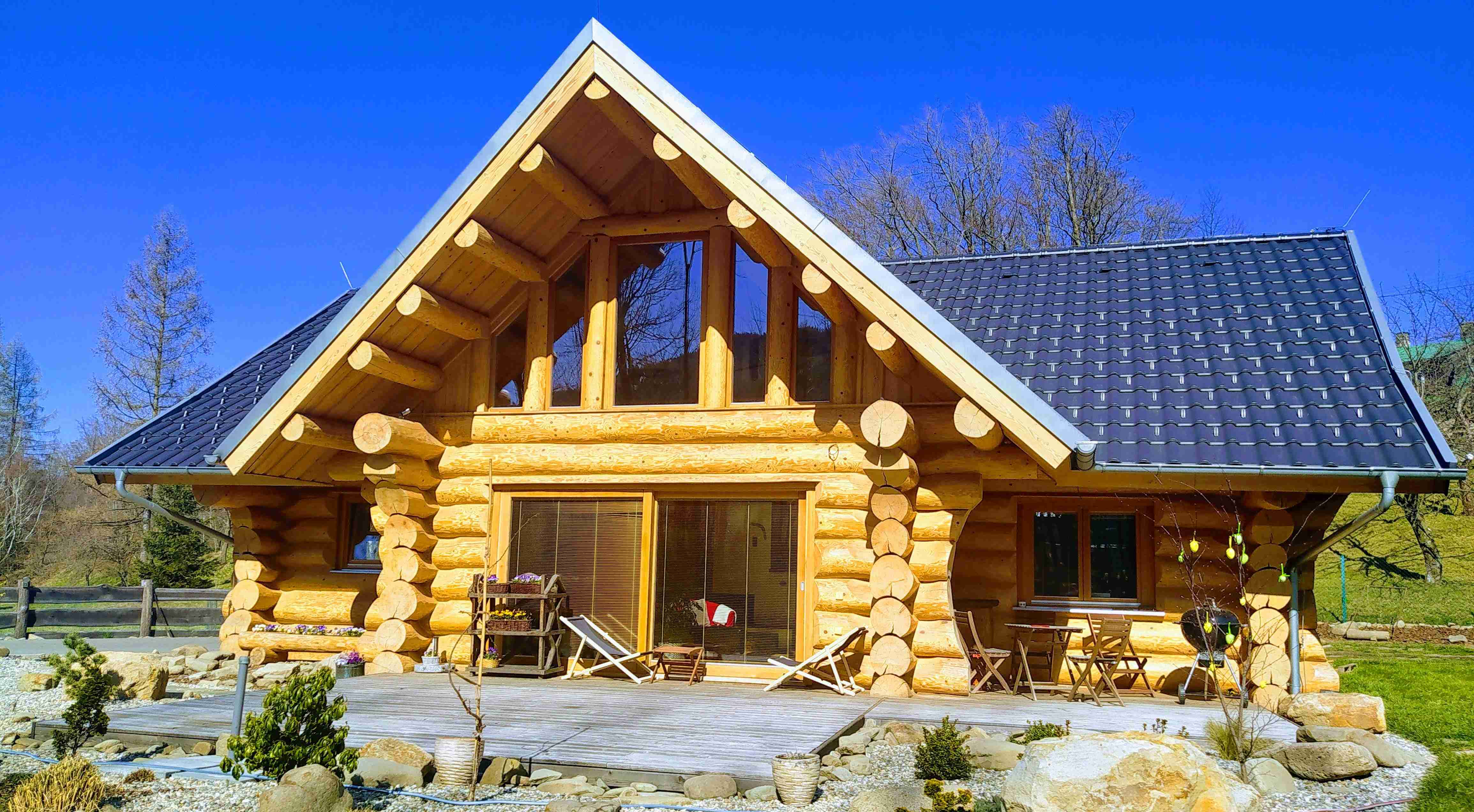 Barvy na sruby, nátěry roubenky