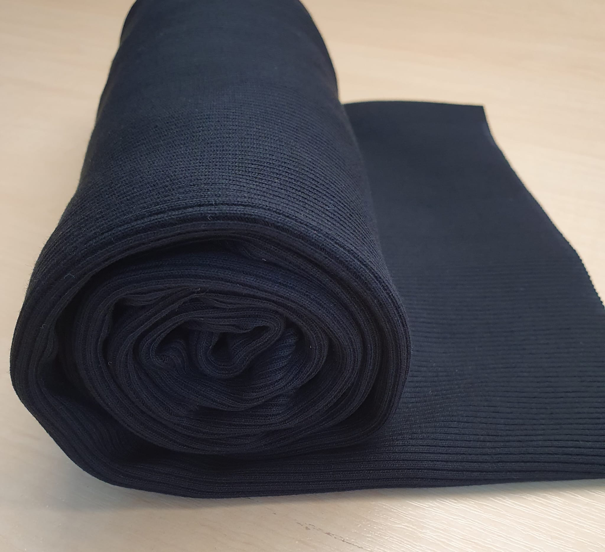 Náplet hrubý černý - NašeLátky.cz