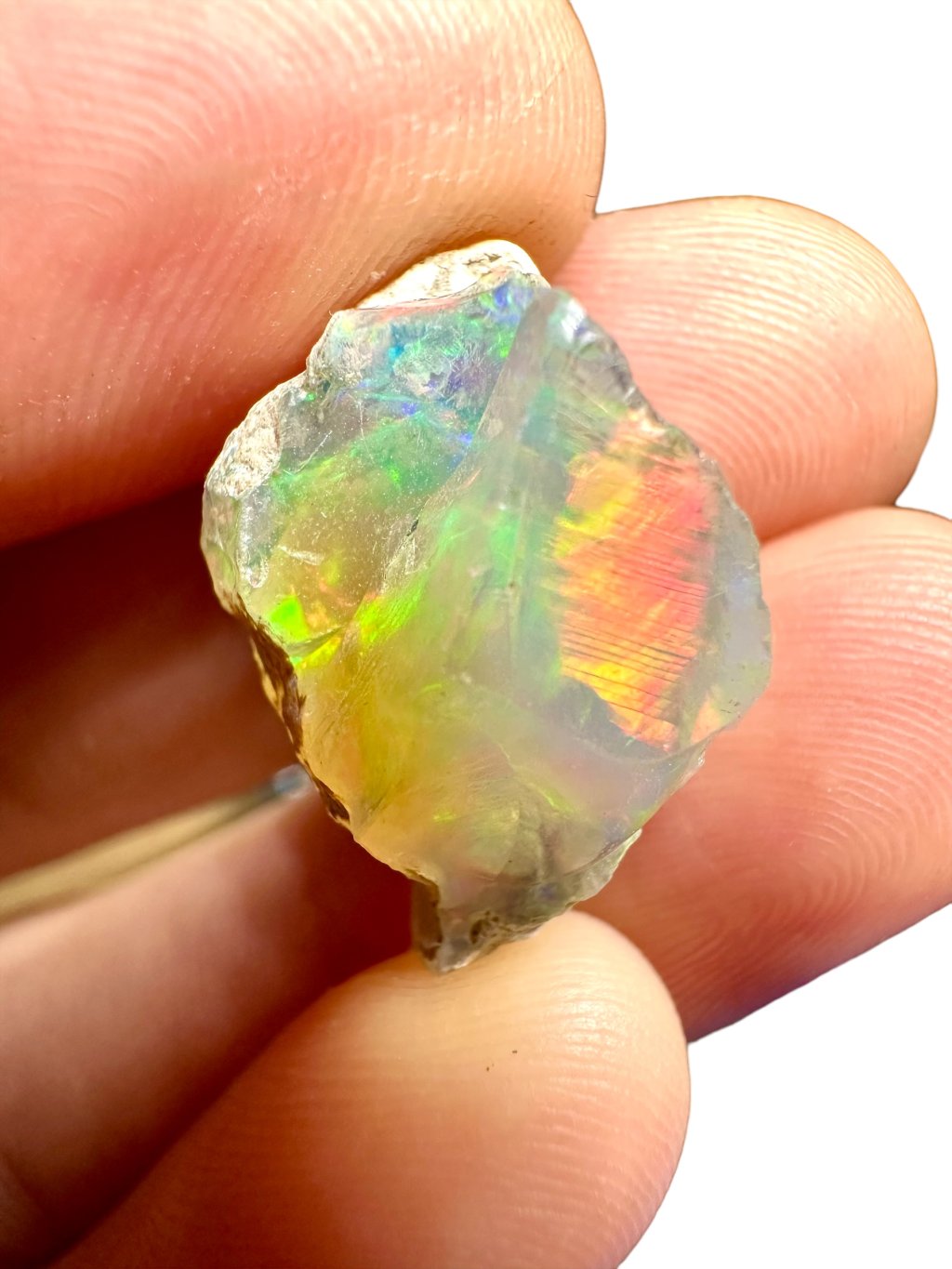 Precious opals - PeltramMinerals