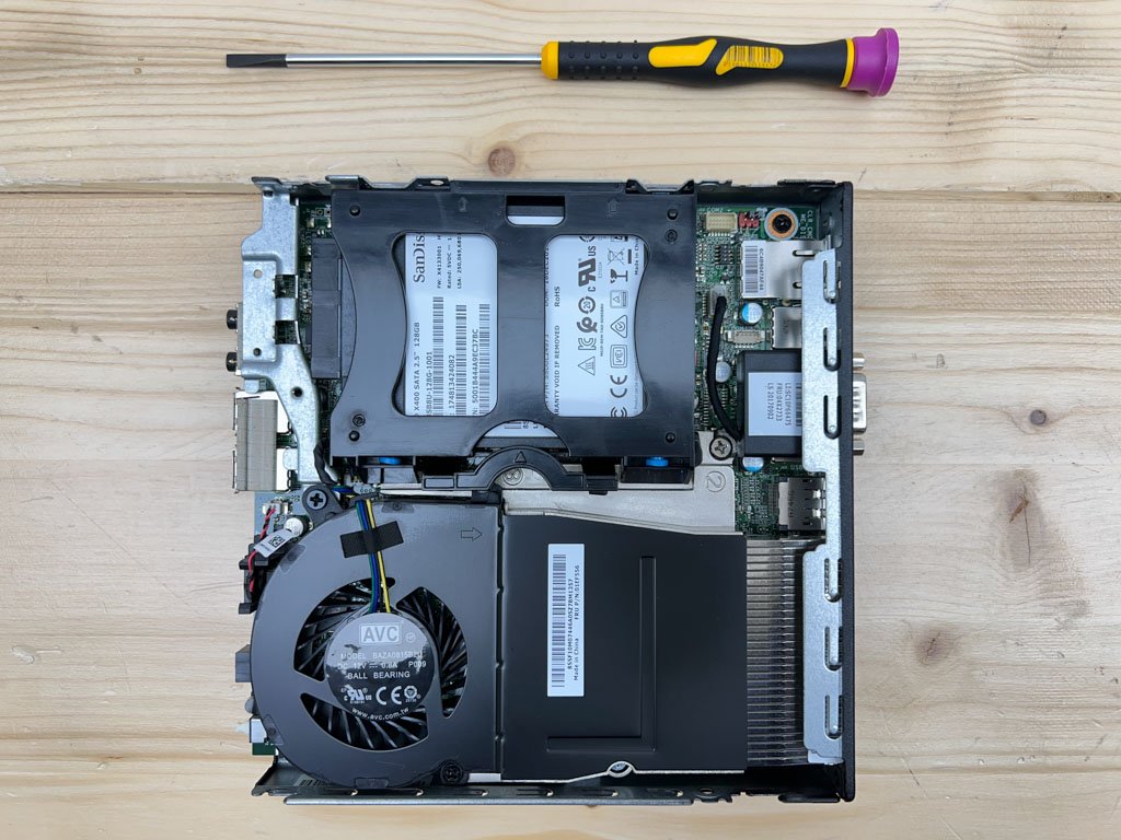 Repasovaný počítač Lenovo ThinkCentre M910q Tiny | Počítače24.cz