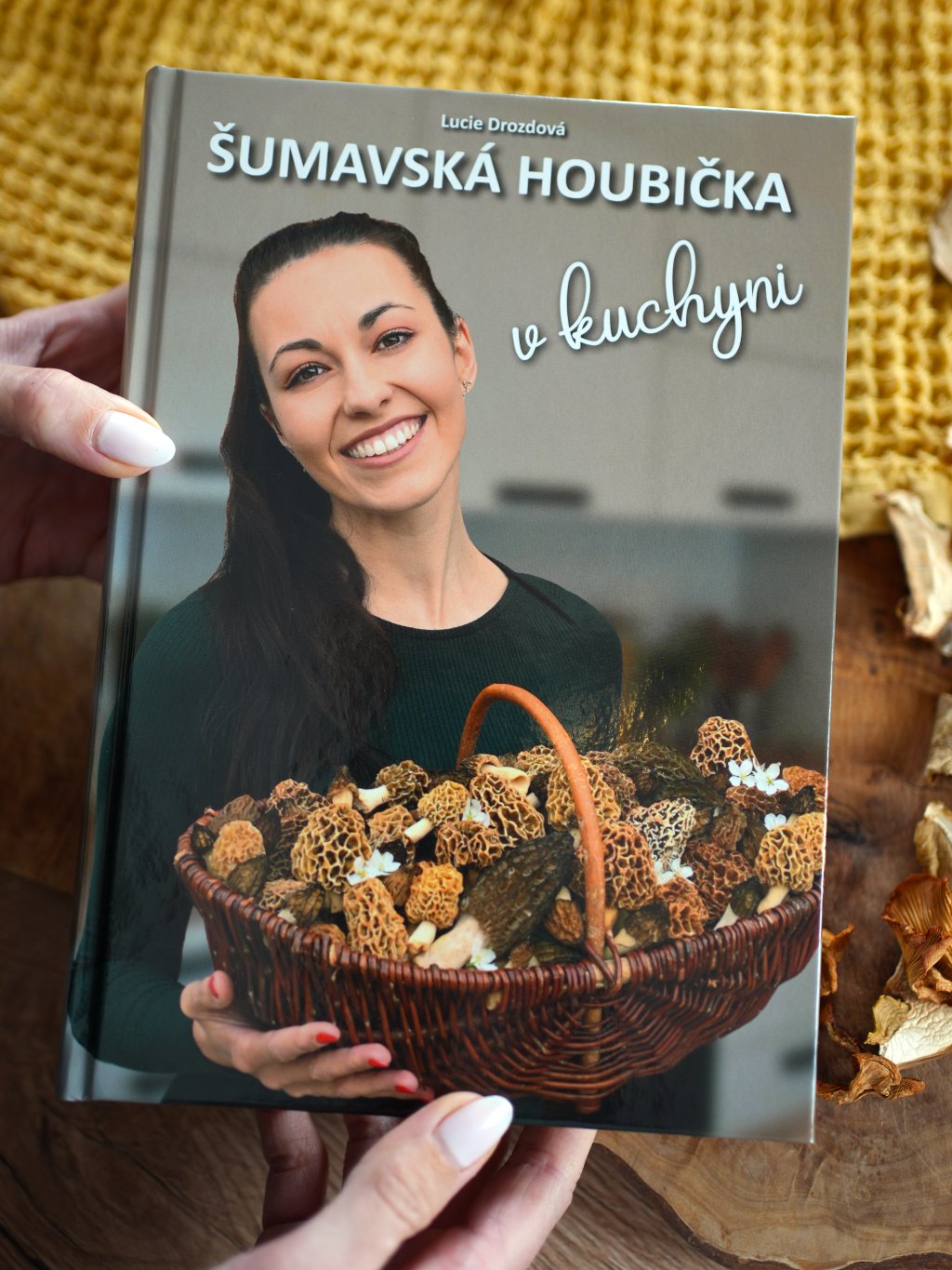 Houbová kuchařka Šumavská houbička v kuchyni - ŠumavskáHoubička.cz