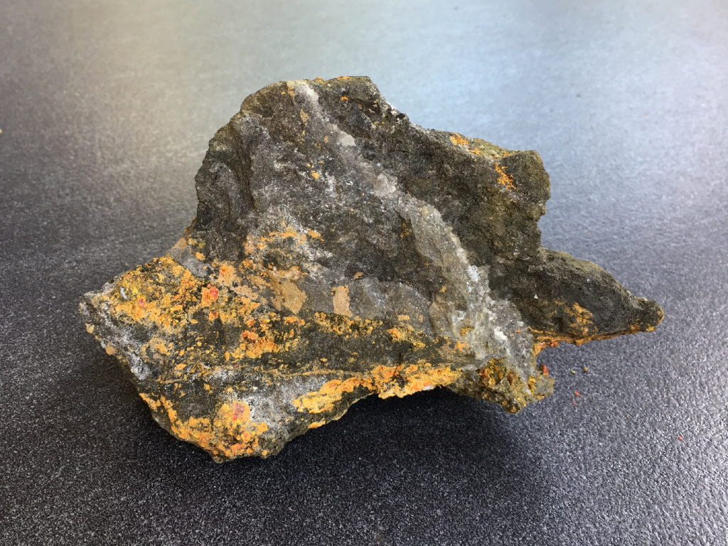 Zeolit - 650 g - Svět minerálů