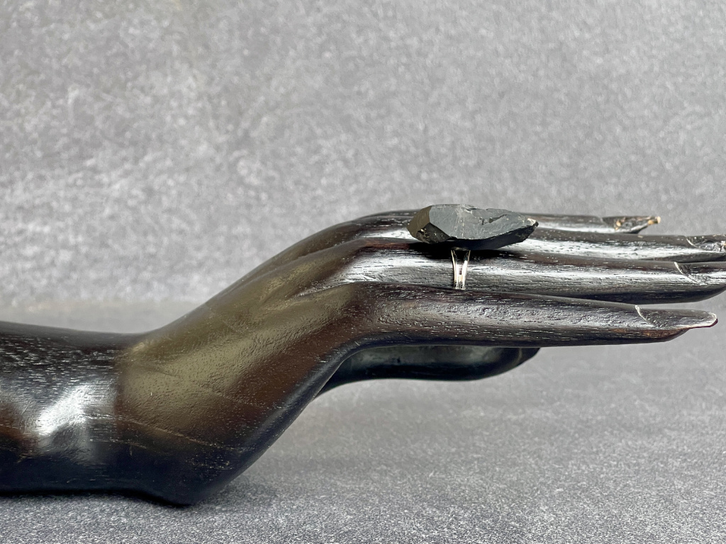 Onyx černý surový prsten