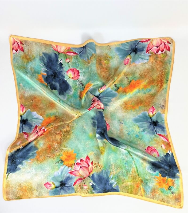 Malý letuškový hedvábný šátek květy leknínů tyrkysová 50 cm 100% ...