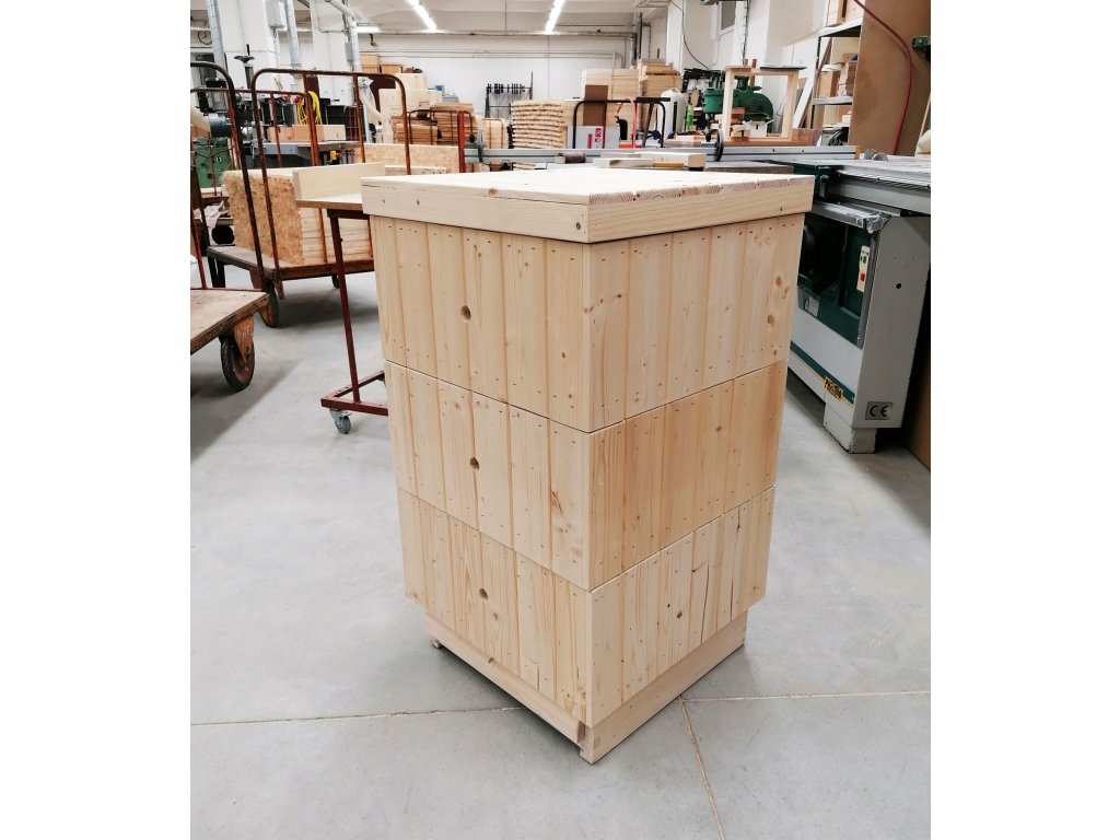 Včelí úl 37x30 Čechoslovák - 2cm zateplení EPS, 3 nástavky - Včelírámek.cz