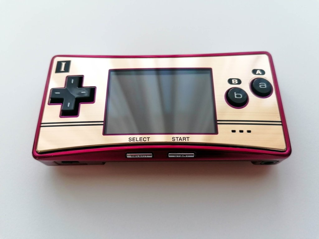 GAMEBOY ADVANCE MICRO FAMICOM EDITION - videohry.tv