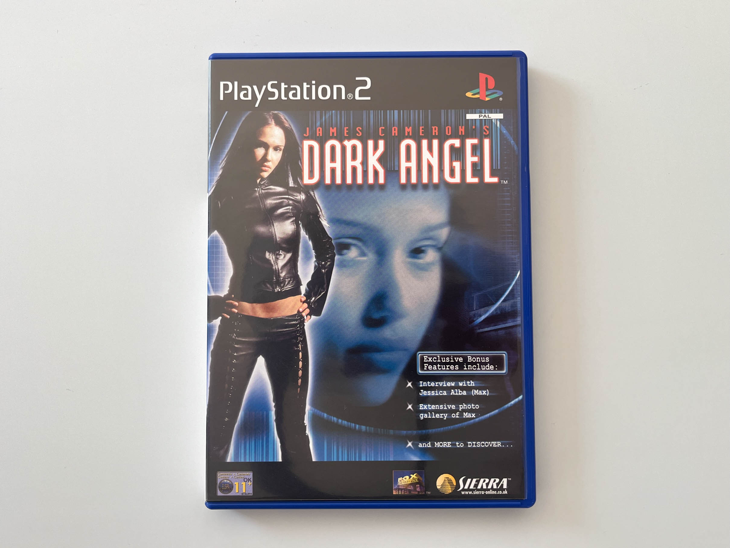 JAMES CAMERON´S DARK ANGEL (PS2) - videohry.tv
