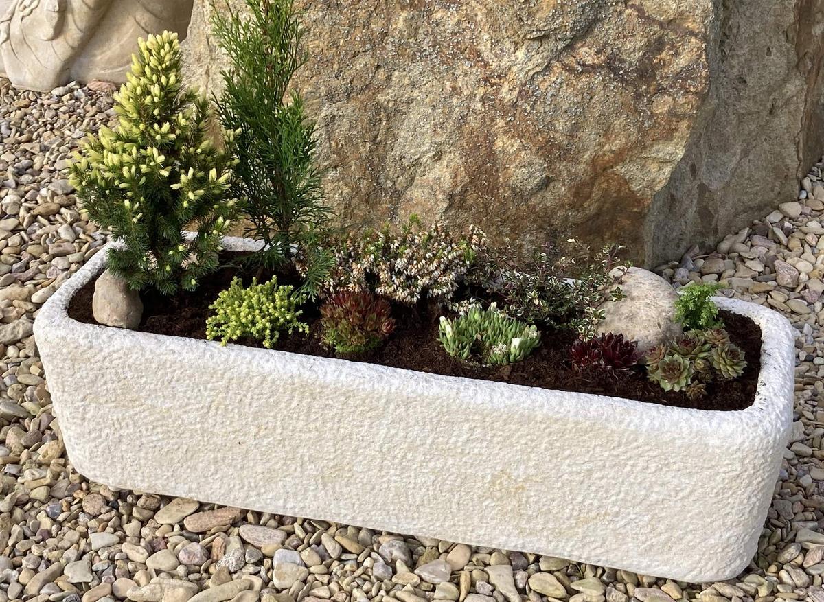 Kamenný truhlík z pískovce - truhlík, délka 84cm, šířka 29cm, výška 22cm - ZAHRADNÍ DEKORACE.com ...